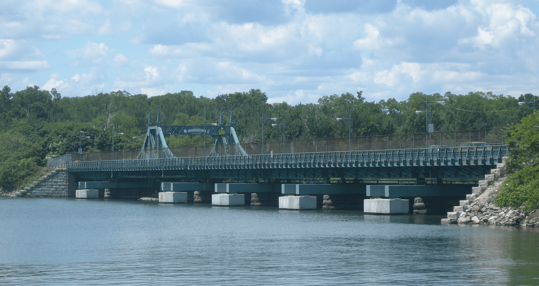 THE CITY ISLAND BRIDGE - bronx-future.com